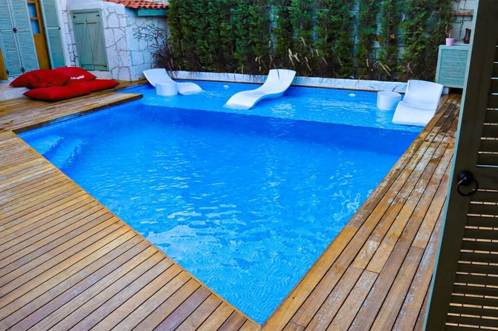 Nazim Bey Formlu Havuz